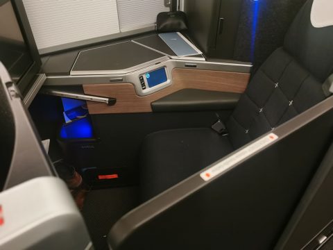 BA Business Class Review – New 777 Suite – Full Photos - The Points Insider